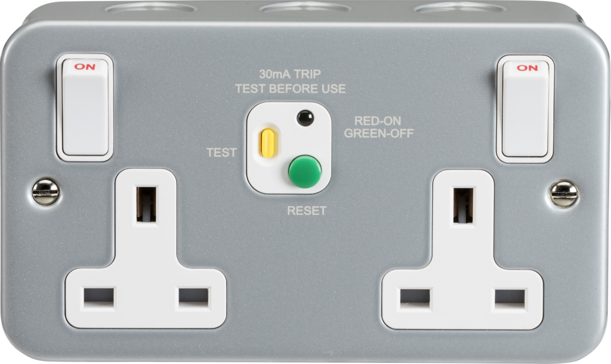 Knightsbridge: M9RCD, 13A RCD Switched Socket, Type A, 30mA, 230V ...